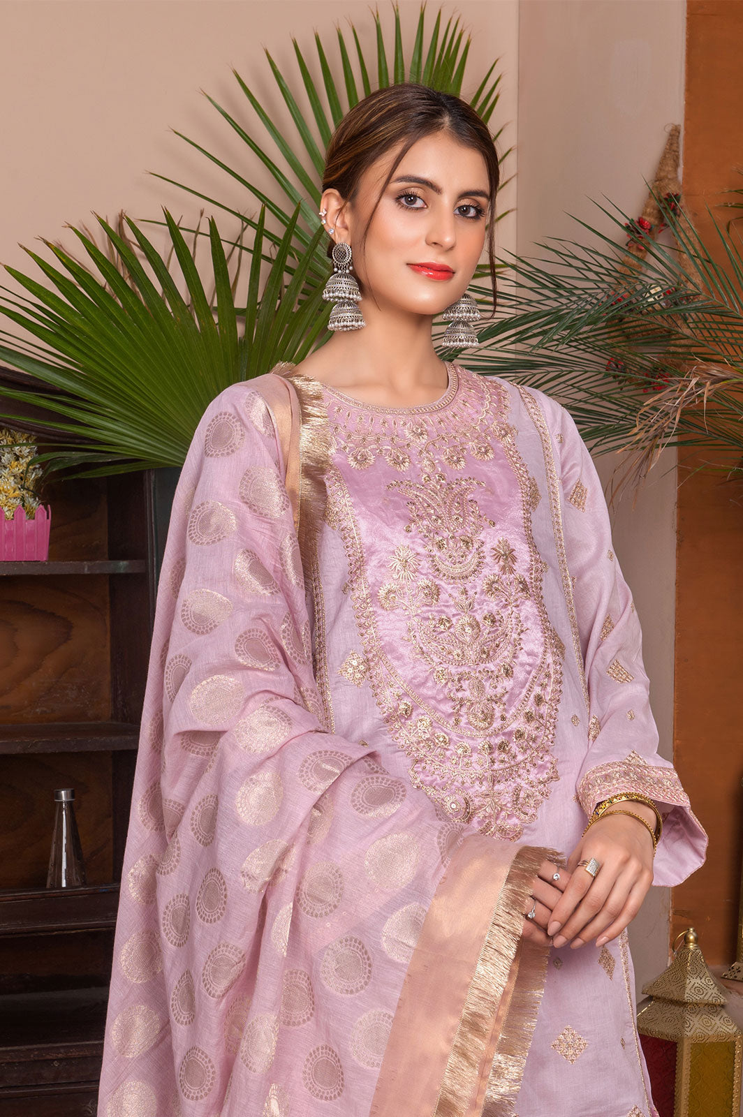 3 Pcs lawn embroidered suit – Rangoli Outfits